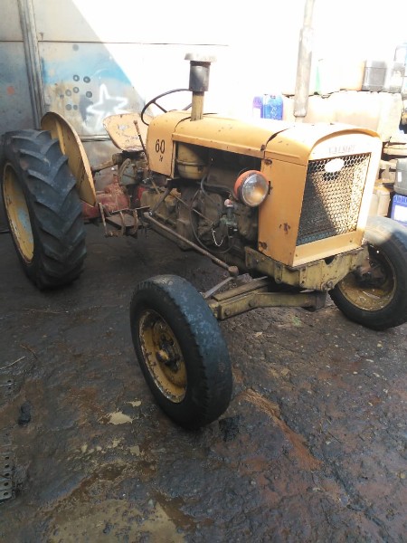 Leilão Online | TRATOR VALMET 360 ANO 1964