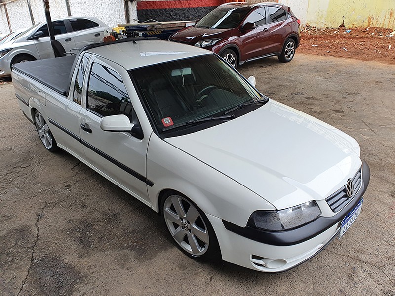 Leilão Online - VW; SAVEIRO 1.8; 2001/2001; BRANCA; GASOLINA - FUNCIO