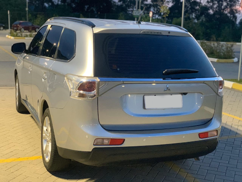 Leilão Online - I/ MMC; OUTLANDER 2.0; 2014/2015; PRATA; GASOLINA - F