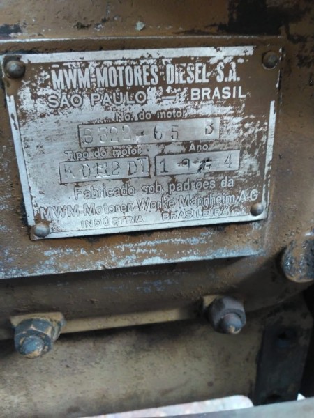 Leilão Online - TRATOR VALMET 360 ANO 1964