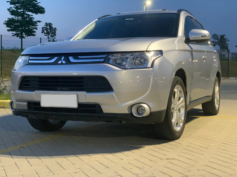 Leilão Online - I/ MMC; OUTLANDER 2.0; 2014/2015; PRATA; GASOLINA - F