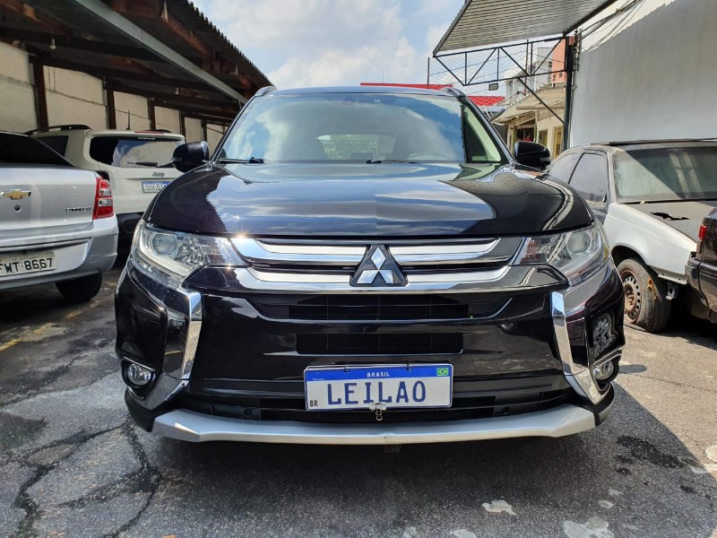 Leilão Online - veja o vídeo!! I/ MMC; OUTLANDER 2.0; 2015/2016; PRE