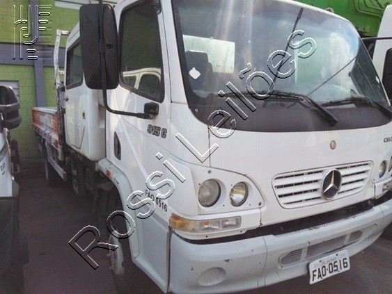 Leilão Online - MERCEDES BENZ 915 T1 4X2 2011 - CAMINHAO CARROCERIA