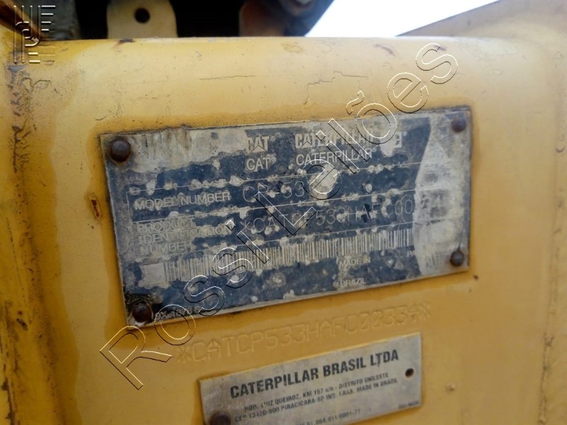 Leilão Online - Rolo Compactador Caterpillar, CP 533-D ANO / MOD: