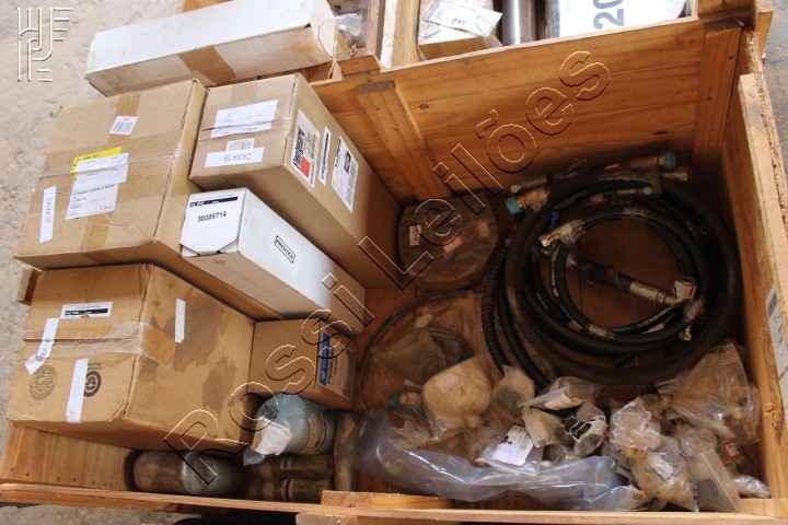 Leilão Online - LOTE COM: Prentice T 2280 Blount - Ano 2006 E PEÇ