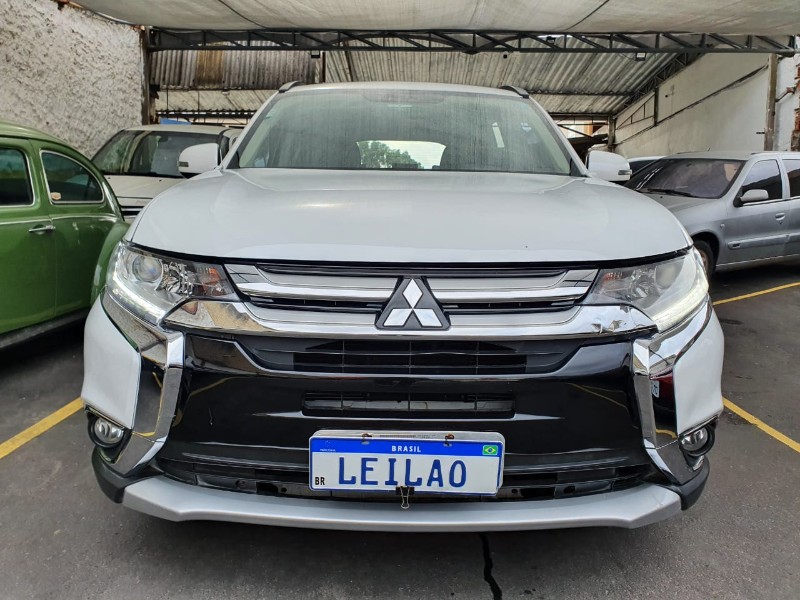 Leilão Online - veja o vídeo!! I/MMC OUTLANDER 2.0; 2015/2016; BRANC