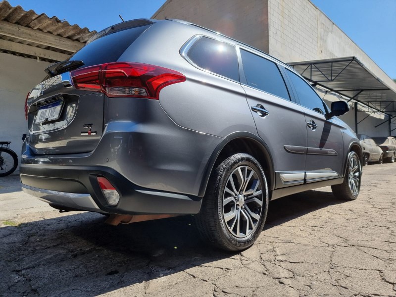 Leilão Online - veja o vídeo!! I/MMC OUTLANDER 3.0 GT; 2015/2016; CI