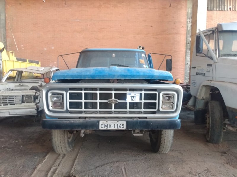 Leilão Online - CAMINHÃO PIPA FORD F-14000, CAPACIDADE 5.000 LITROS