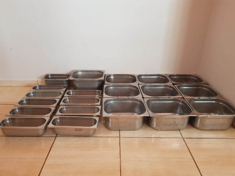Leilão Online - Lote com: 20 Uni. de formas de Inox