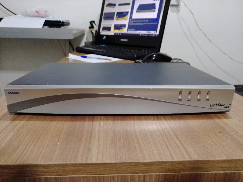 Leilão Online - Lote com: 1 uni. MODEM VIA SATÉLITE VIASAT - 1 uni.
