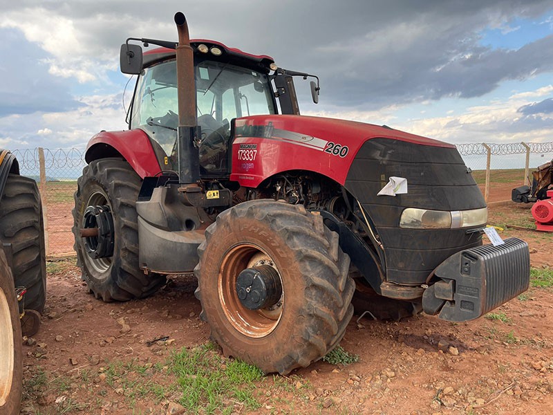 Leilão Online - TRATOR CASE MAGNUM 260, ANO 2017, FR173337, LOC.SANT