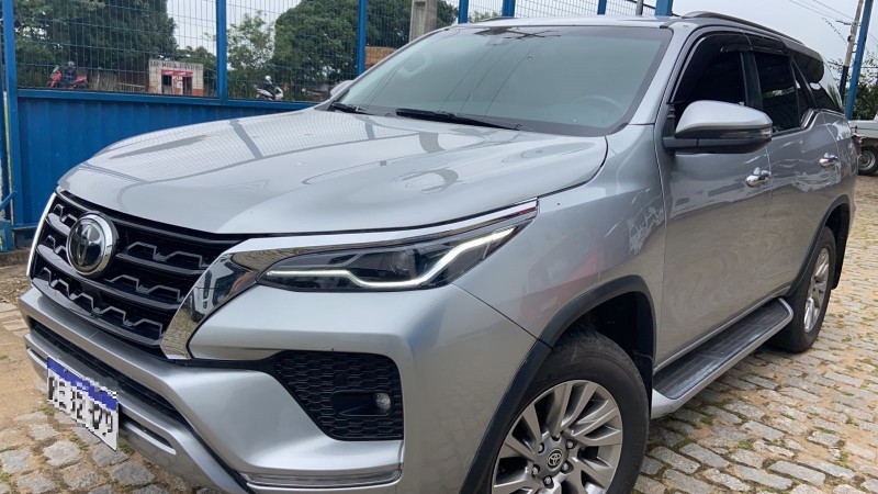 Leilão Online - Toyota Sw4 - 7 lugares - Diesel - 2021