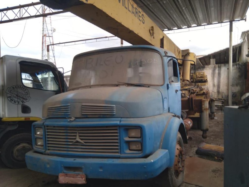 Leilão Online - Caminhão Mb 1513 ano 1983 - Guindaste villares aco