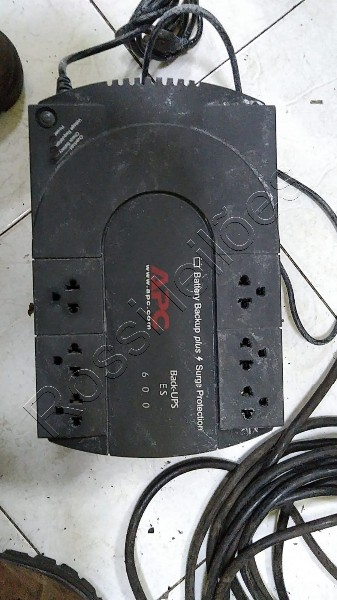 Leilão Online - 9 nobrecks APC ES 600, com baterias