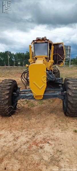 Leilão Online - [ VÍDEO ] MOTONIVELADORA COMBAT. MOD. 170H. ANO 2011