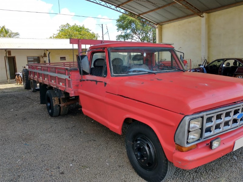 Leilão Online - FORD/F2000; 1980/1981; VERMELHA; DIESEL; MOTOR MWM 22
