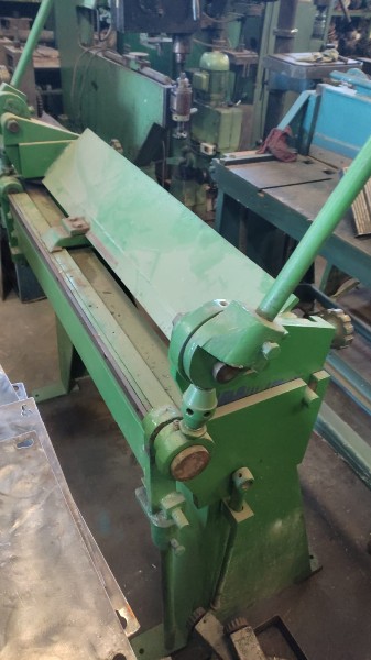 Leilão Online - Dobradeira para chapas manual -1 metro