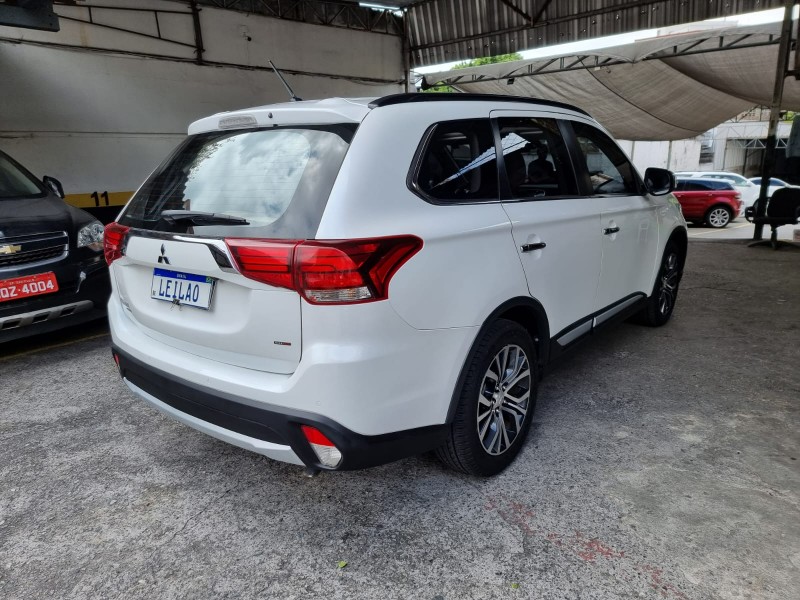 Leilão Online - veja o vídeo!! I/MMC OUTLANDER 2.2 D; 2015/2016; BRA