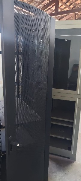 Leilão Online - Lote com: 2 unid. Racks - 2.5m cada