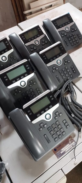 Leilão Online - Lote com: 6 telefones Cisco CP-7841
