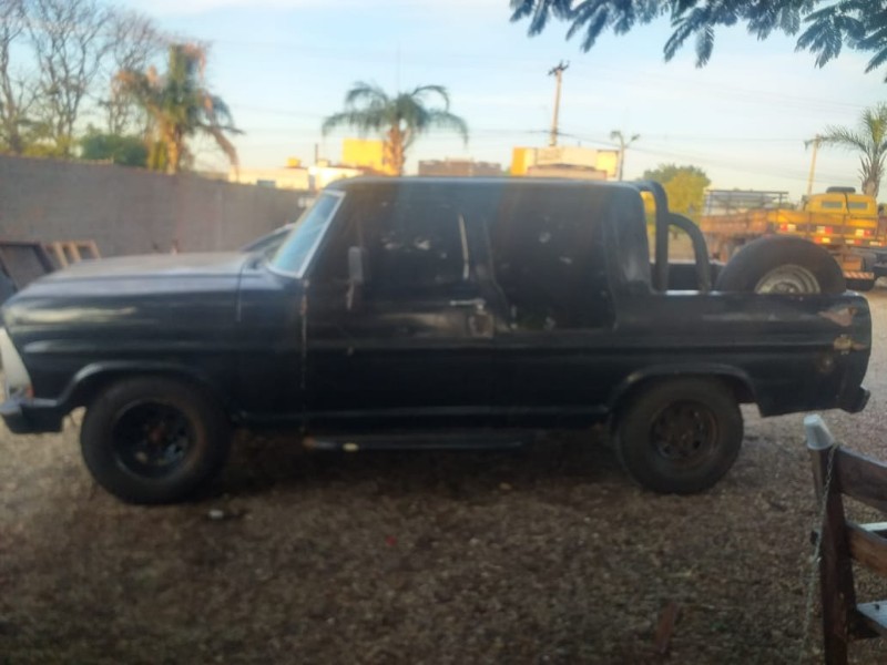Leilão Online - CAMINHONETE FORD/F1000; 1983/1983; PRETA; DIESEL; TUR