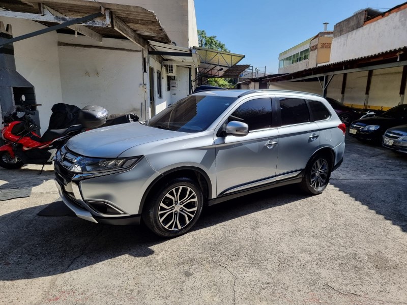 Leilão Online - veja o vídeo!! I/MMC OUTLANDER 2.2 D; 2016/2016; PRA