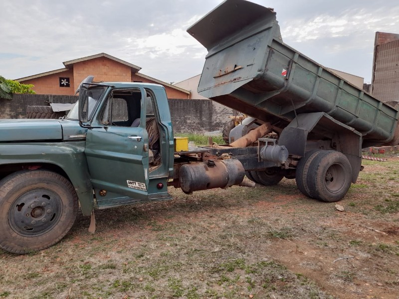 Leilão Online - CAMINHÃO FORD/F600; 1975/1975; VERDE; DIESEL; BASCUL