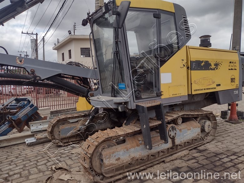 Leilão Online - [ VÍDEO ] PERFURATRIZ ATLAS COPCO FLEXIROC T35 ANO 2
