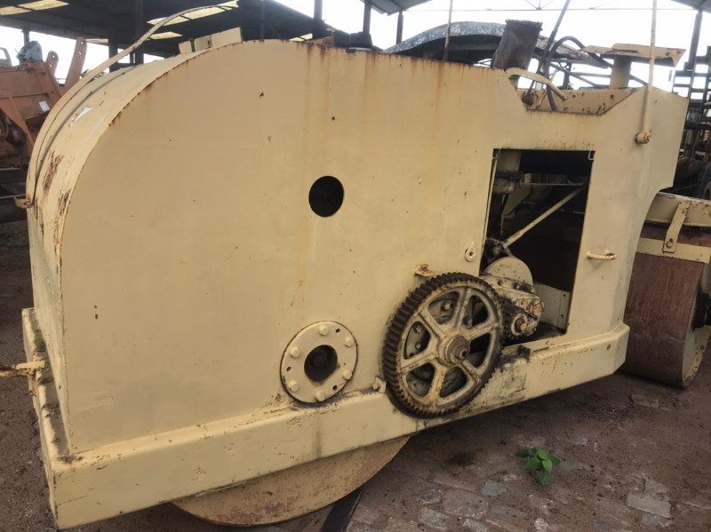 Leilão Online - Rolo Muller - Motor mwm