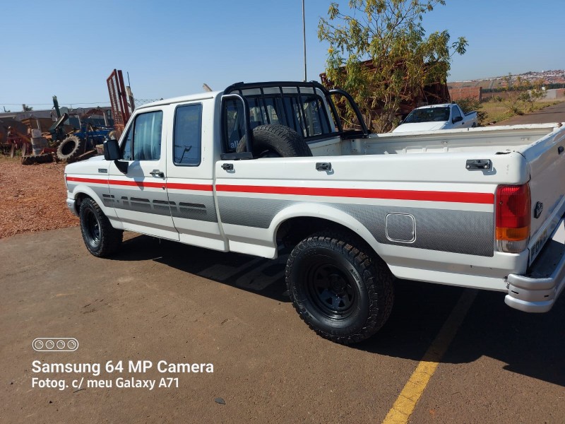 Leilão Online - CAMINHONETE IMP/FORD F1000 4.9I SCS; 1995/1995; BRANC