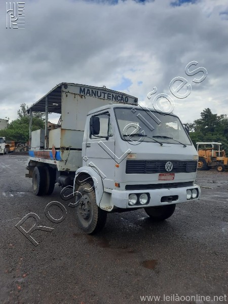 Leilão Online - [ VÍDEO ] Caminhão Comboio VW 11130 ANO 1985