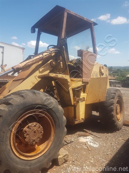 Leilão Online - PÁ CARREGADEIRA CASE MOD. W20B ANO 1986 - FUNCIONAN