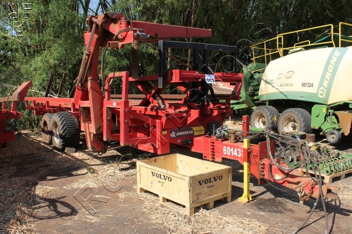 Leilão Online - CARRETA RECOLH. FARDO ANDERSON TSR-3450 2015 PATRM.