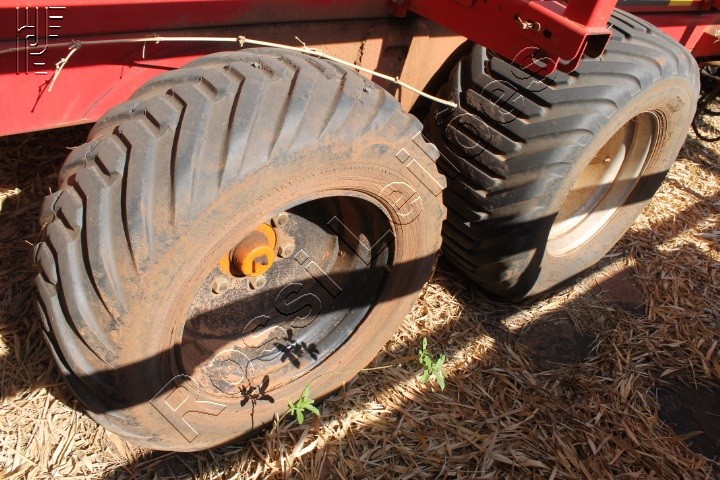 Leilão Online - CARRETA RECOLH. FARDO ANDERSON TSR-3450 2015 PATRM.