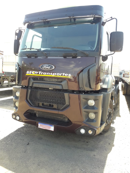 Leilão Online - CAMINHÃO FORD CARGO 2842, ANO 2014/2015 - LOC. VIANA
