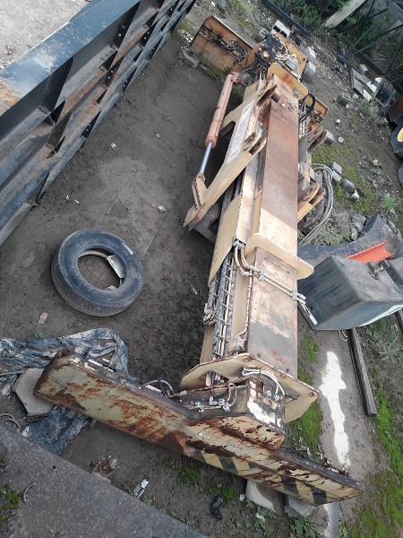 Leilão Online - REACH STACKER BELOTTI 40 TONS - LOC. VIANA/ES