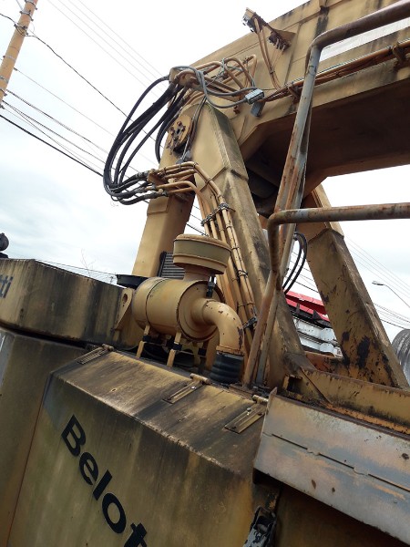 Leilão Online - REACH STACKER BELOTTI 40 TONS - LOC. VIANA/ES