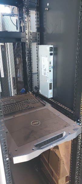 Leilão Online - Rack Dell