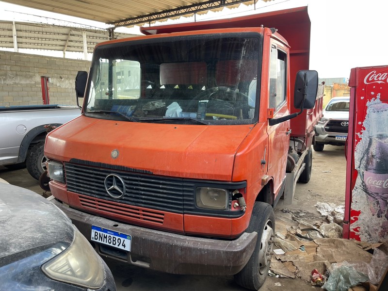 Leilão Online - Caminhão Mercedes bens 709 1993 basculante