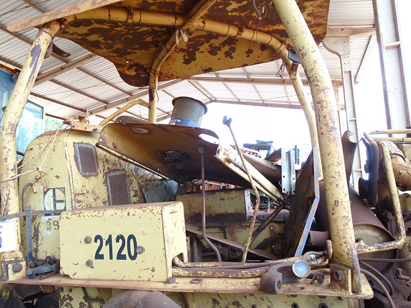 Leilão Online - TRATOR DE ESTEIRA CATERPILLAR D6, ANO 2007. - FR. 21