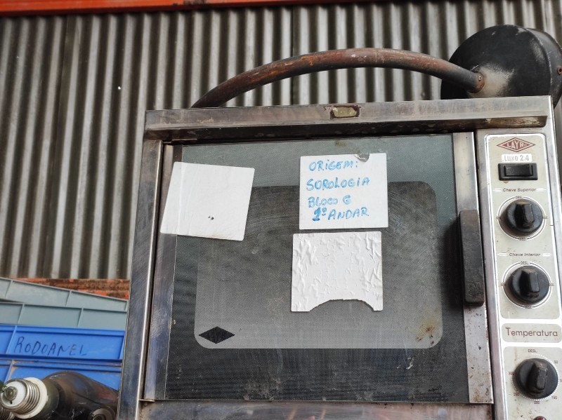 Leilão Online - Lote com: 2 peças diversas