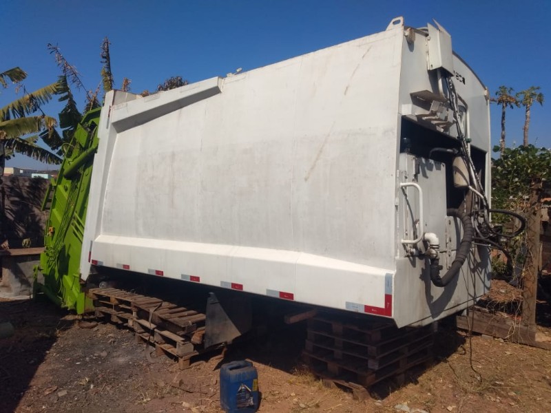 Leilão Online - Compactador Usimeca - 19m - 2014