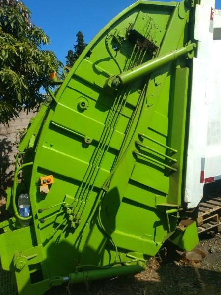 Leilão Online - Compactador Usimeca - 19m - 2014