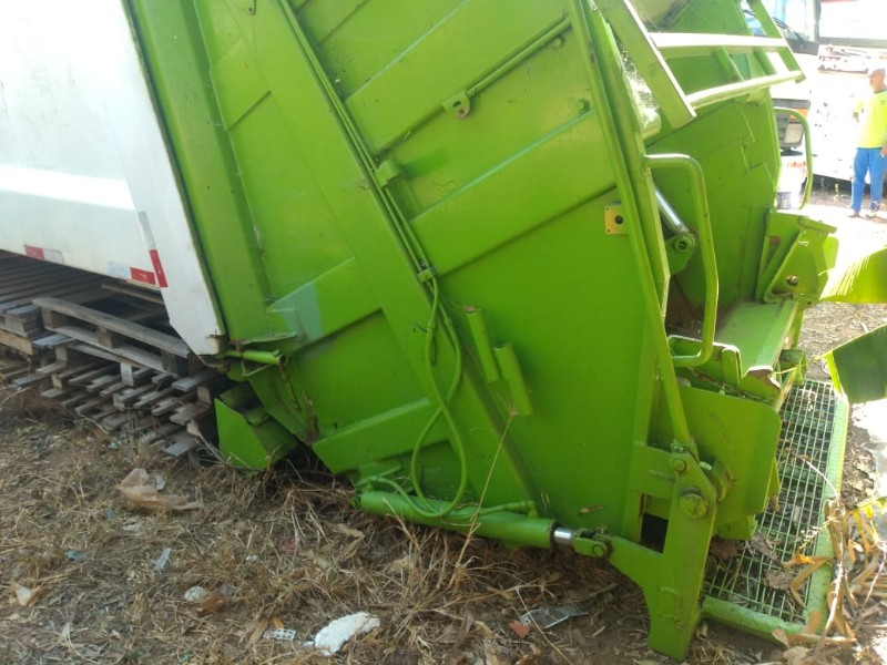 Leilão Online - Compactador Usimeca - 19m - 2014