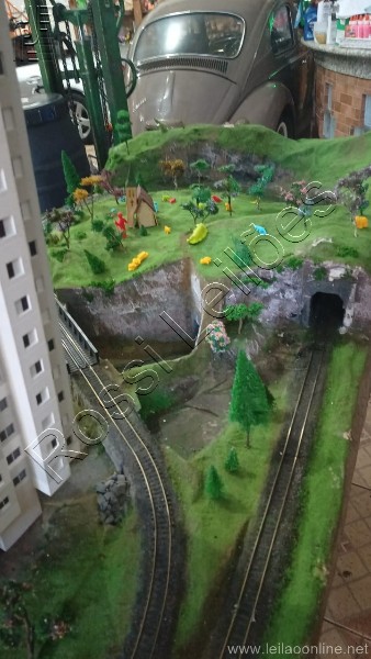 Leilão Online - [ VÍDEO ] MAQUETE FERRORAMA PROFISSIONAL, ELÉTRIC