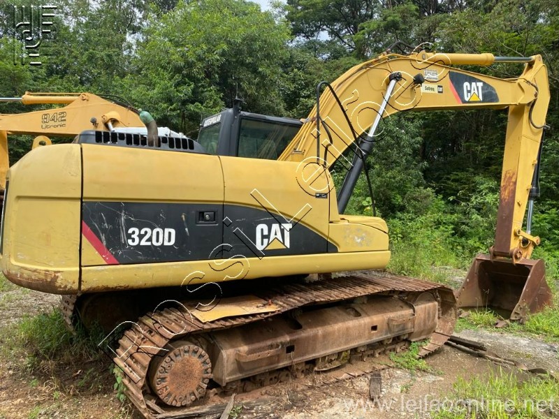 Leilão Online - ESCAVADEIRA CATERPILLAR 320DL OPERACIONAL C/ BATERIA