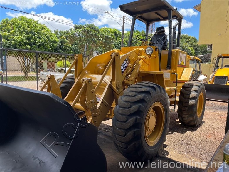 Leilão Online - PÁ CARREGADEIRA CATERPILLAR MOD. 930T ANO 1993
