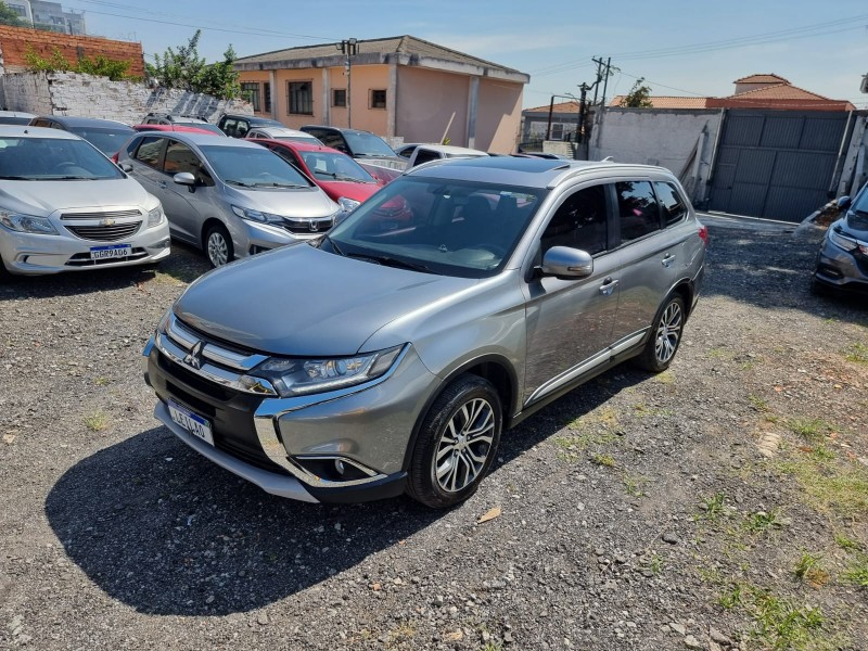 Leilão Online - veja o vídeo!! I/MMC OUTLANDER COMFORT; 2017/2018; C