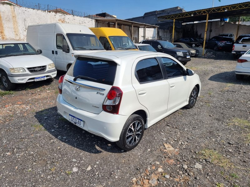 Leilão Online - veja o vídeo!! TOYOTA/ETIOS HB PLT15 AT; 2017/2018;