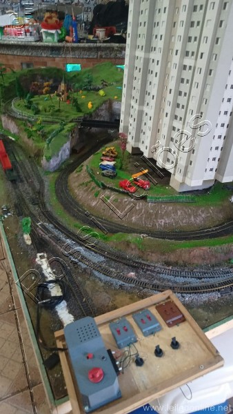 Leilão Online - [ VÍDEO ] MAQUETE FERRORAMA PROFISSIONAL, ELÉTRIC